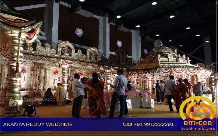 Photo By Em-cee weddings - Decorators