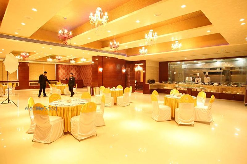 Palm Courtyard Banquet - Sanpada, Navi Mumbai | Wedding Venue Cost
