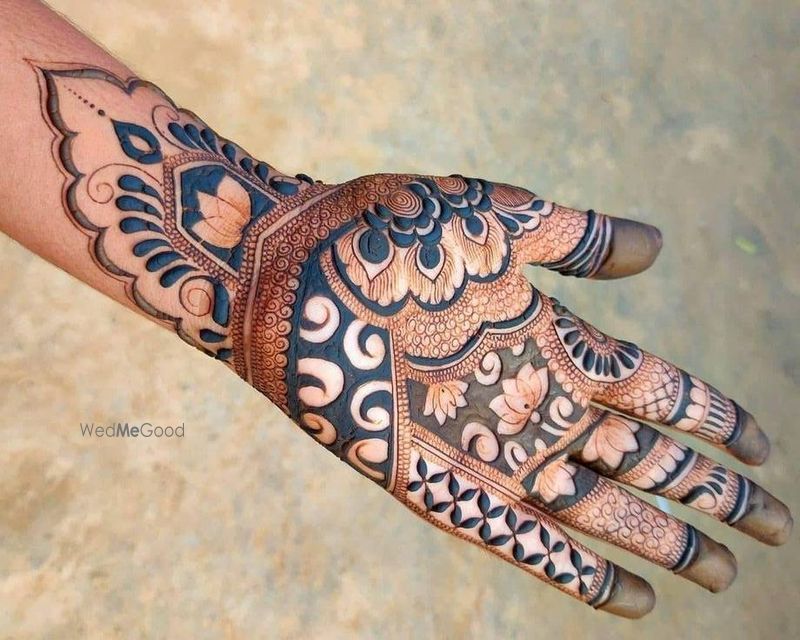 Subhash Mehandi & Tattoo Art - Athwa, Surat | Price & Reviews