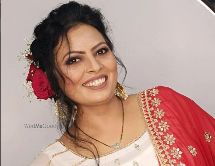 Prisha Makeovers - Price & Reviews | Ghaziabad Makeup Artist