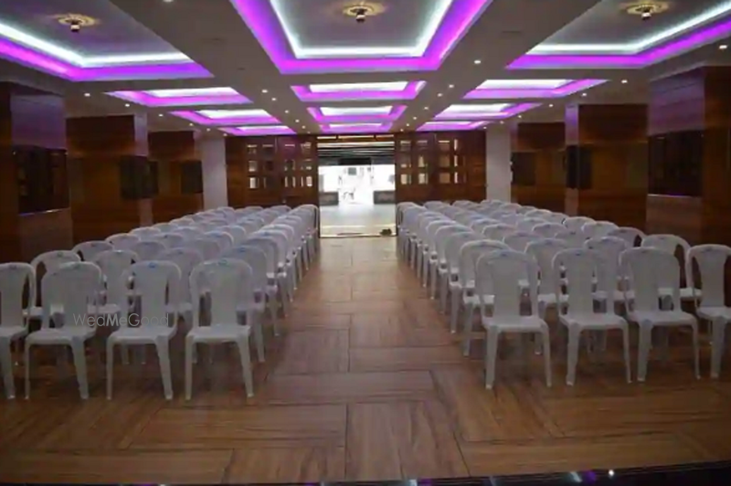 Veer Banquet AC Hall - Dhayari, Pune | Wedding Venue Cost