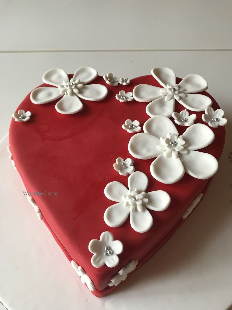 Photo By Sugarlicious Dessert Bar - Cake