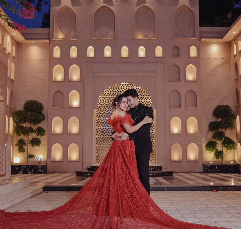 Aapka Apna Studio - Price & Reviews | Delhi NCR Photographer