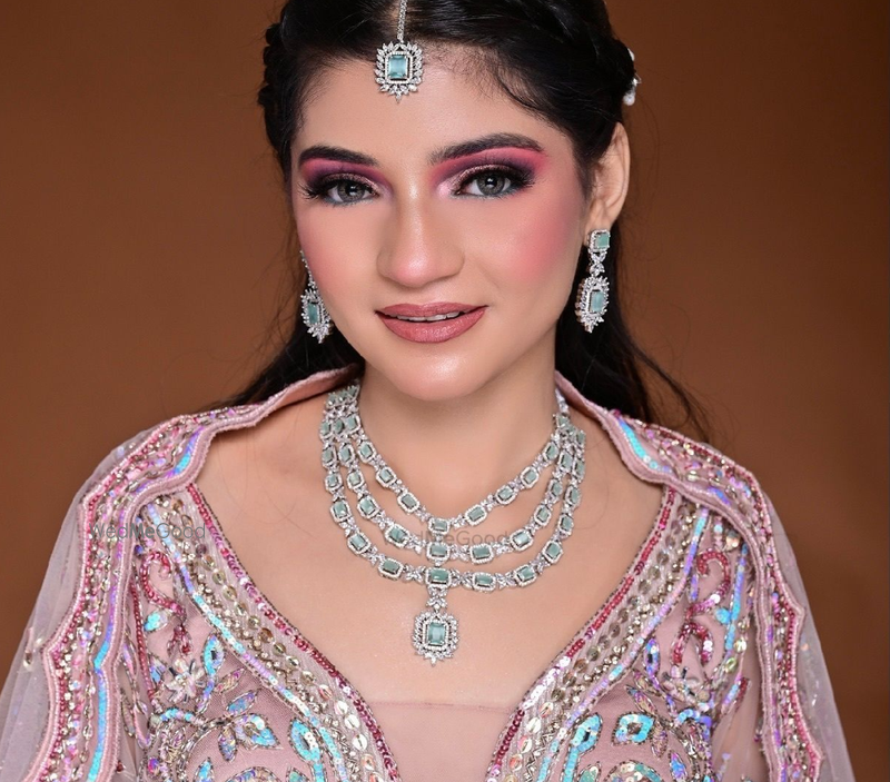 Nimmi Kaur Makeovers - Price & Reviews | Delhi NCR Makeup Artist