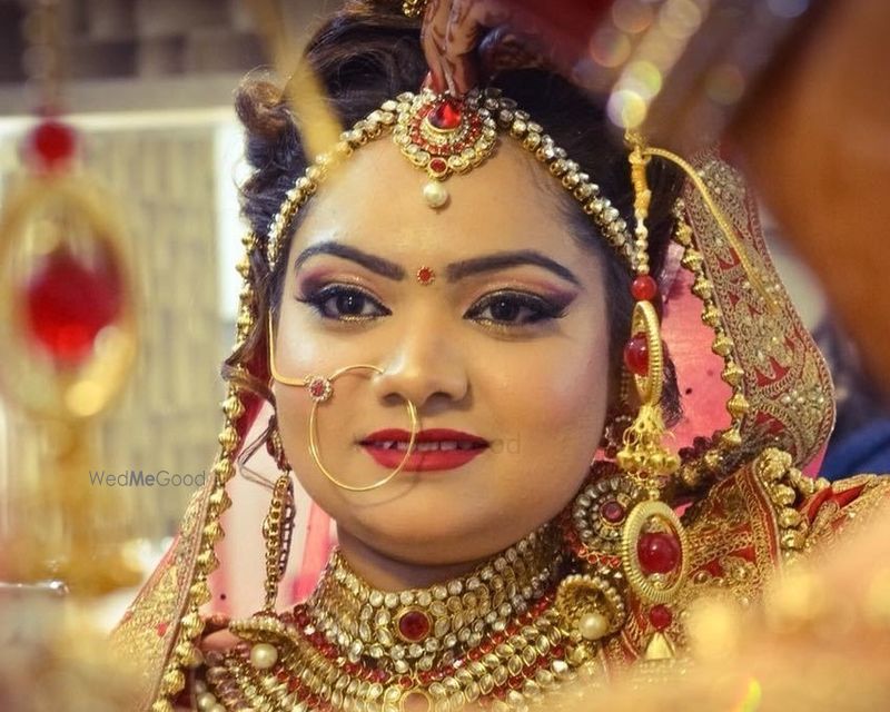 Divya Makeover - Price & Reviews | Delhi NCR Makeup Artist