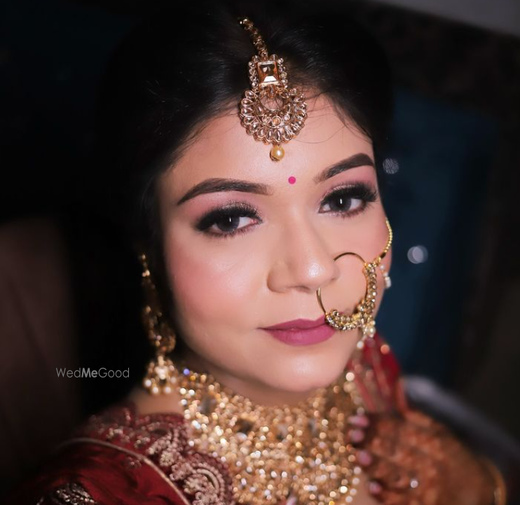 Priya Chand Makeovers - Price & Reviews | Delhi NCR Makeup Artist