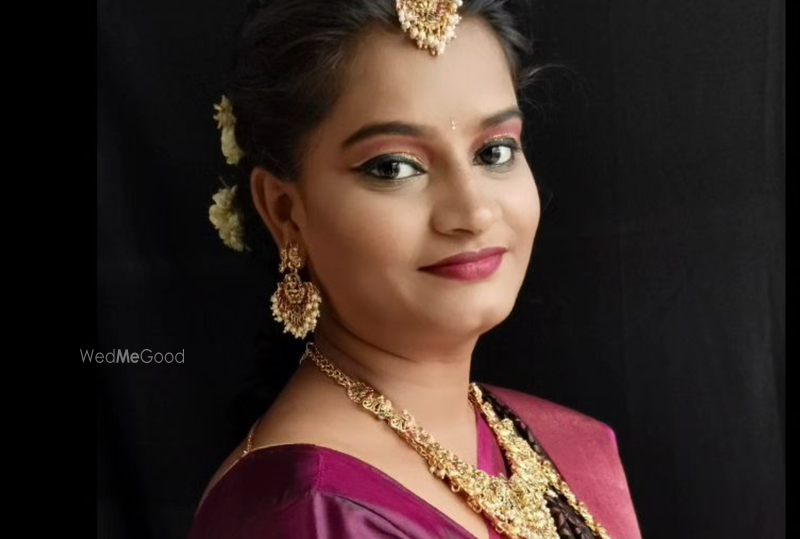 Menorah Beauty Services - Price & Reviews | Hyderabad Makeup Artist