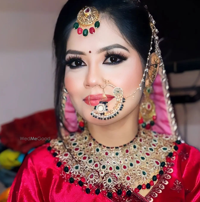 Urmi Singh Pro Makeup Artist - Price & Reviews | Delhi NCR Makeup Artist