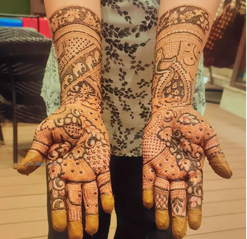 Nazmeen Inamdar Mehndi Artist - Magarpatta, Pune | Price & Reviews