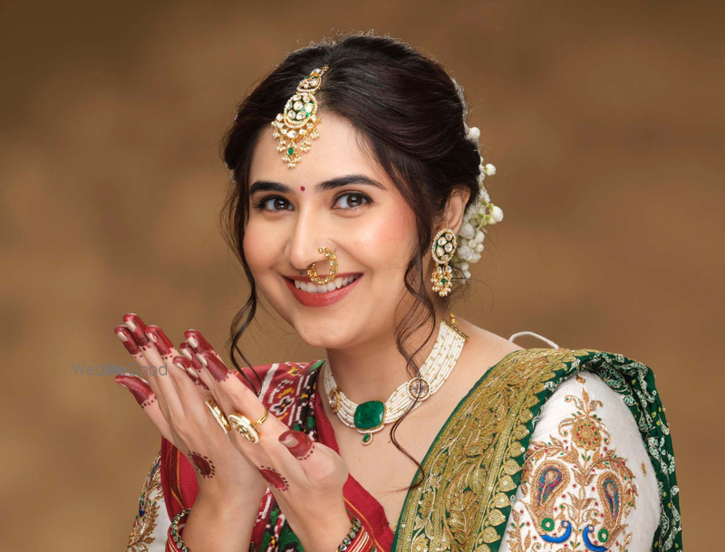 Asmi Shah Makeup Studio & Academy - Price & Reviews | Ahmedabad Makeup ...