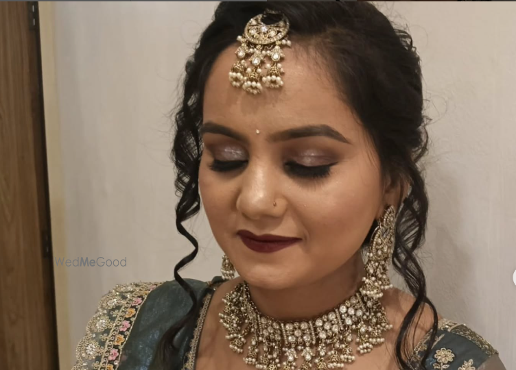 Shital Dahale Makeover - Price & Reviews | Thane Makeup Artist