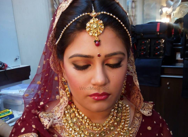 Fivedots Makeup - Price & Reviews | Delhi NCR Makeup Artist