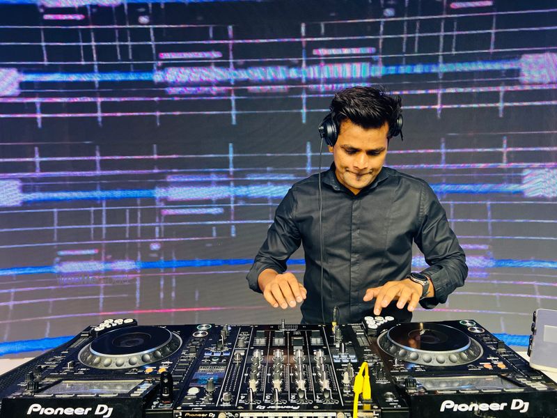 Dj Sanjay Mumbai - Mumbai | Price & Reviews