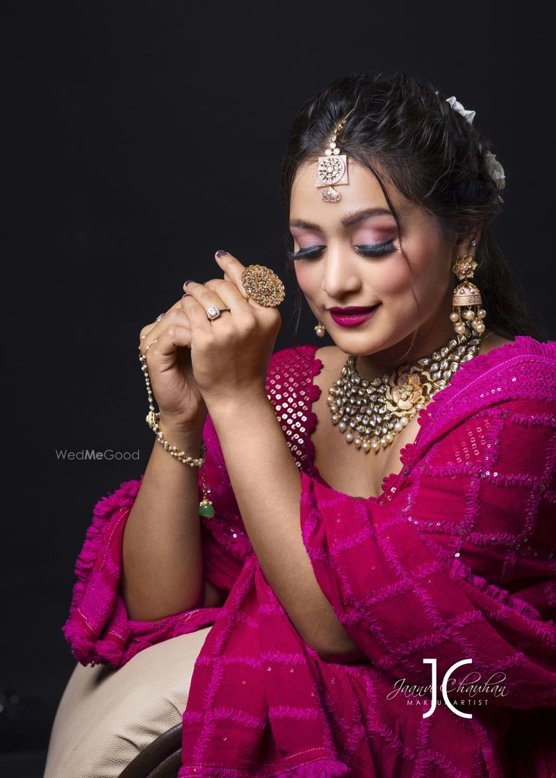 Jaanvi Chauhan - Price & Reviews | Haridwar Makeup Artist