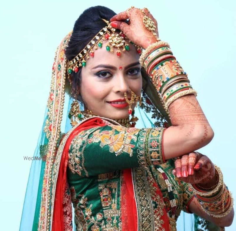 Falguni Modi - Price & Reviews | Vadodara Makeup Artist