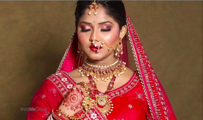 Srushti Makeovers - Price & Reviews | Thane Makeup Artist