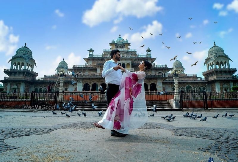 Ddeepak Studio Films - Price & Reviews | Delhi NCR Pre Wedding Shoot