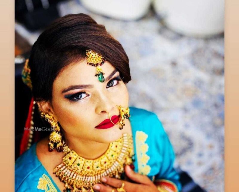 Be U Salon - Price & Reviews | Noida Makeup Artist