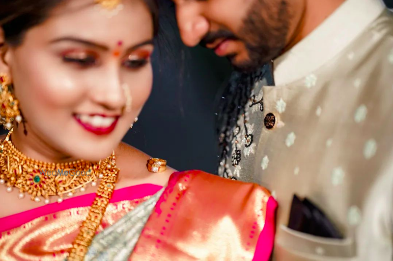 Red Pixel Studio - Price & Reviews | Pune Photographer