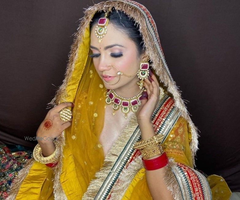 Aashii Makeover - Price & Reviews | Delhi NCR Makeup Artist