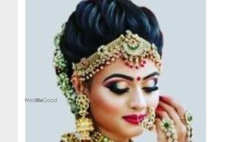 Pinky Promise beauty salon - Price & Reviews | Gurgaon Makeup Artist