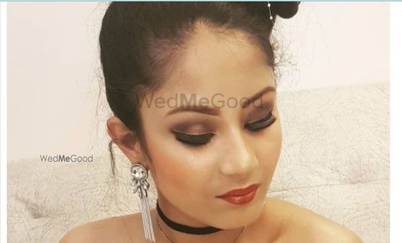 HK Makeovers - Price & Reviews | Ghaziabad Makeup Artist