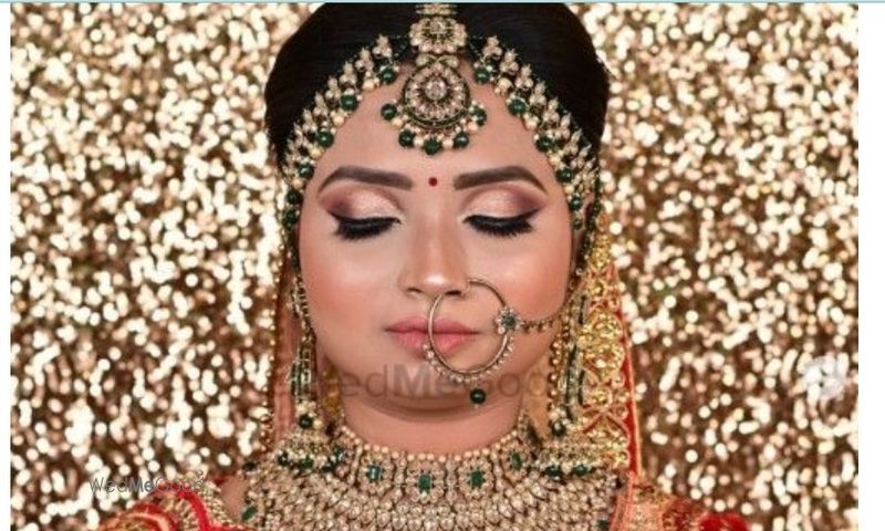 Dazzling N Divine Looks - Price & Reviews | Ghaziabad Makeup Artist