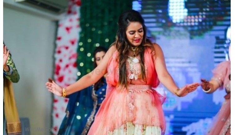 Aneri Mehta Choreography - Suburbs, Mumbai | Price & Videos