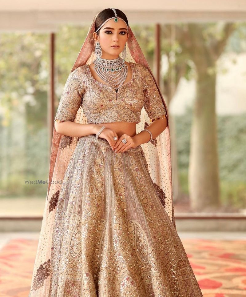 Shruti Makeovers - Price & Reviews | Noida Makeup Artist