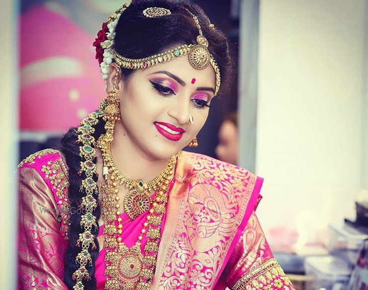 Vishal Makeup Studio - Price & Reviews | Mumbai Makeup Artist