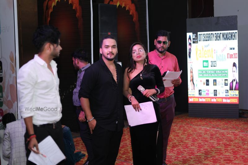 Anchor Varsha Rajak - Gwalior | Wedding Entertainment Services