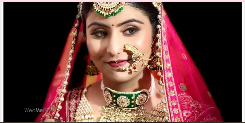 Aashi Kesarwani - Price & Reviews | Gurgaon Makeup Artist