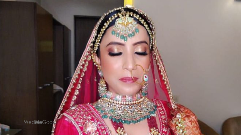 New Divine Makeover Salon - Price & Reviews | Gurgaon Makeup Artist