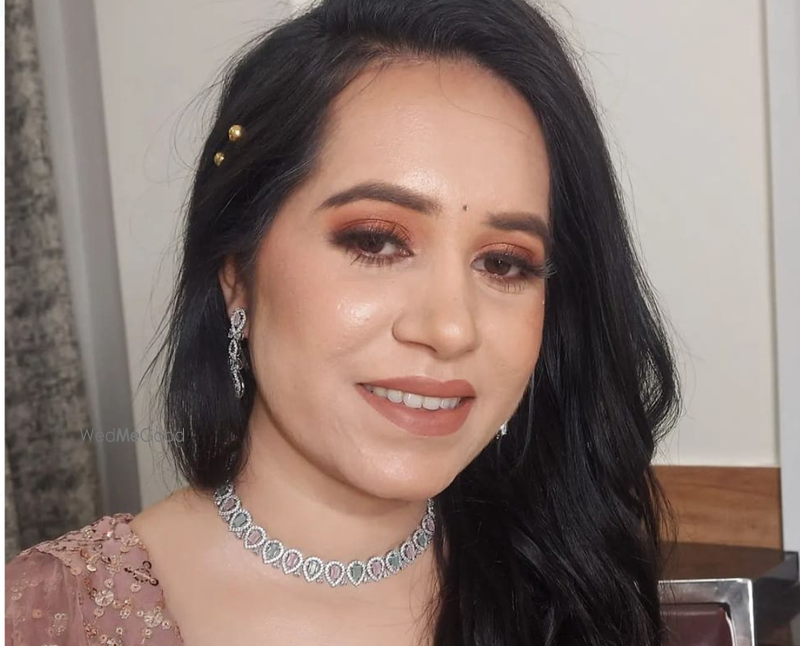 Myraa Makeovers - Price & Reviews | Meerut Makeup Artist