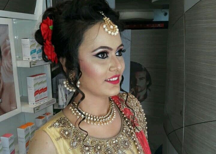 Taj Makeover - Price & Reviews | Jalandhar Makeup Artist