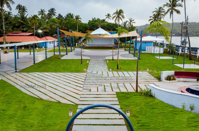 Photo By The River Banks - Venues