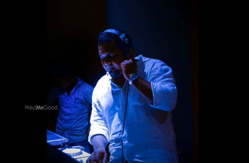 DJ Dev - Goa | Price & Reviews