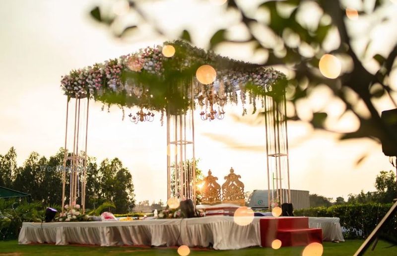 Photo By White Mist - Venues