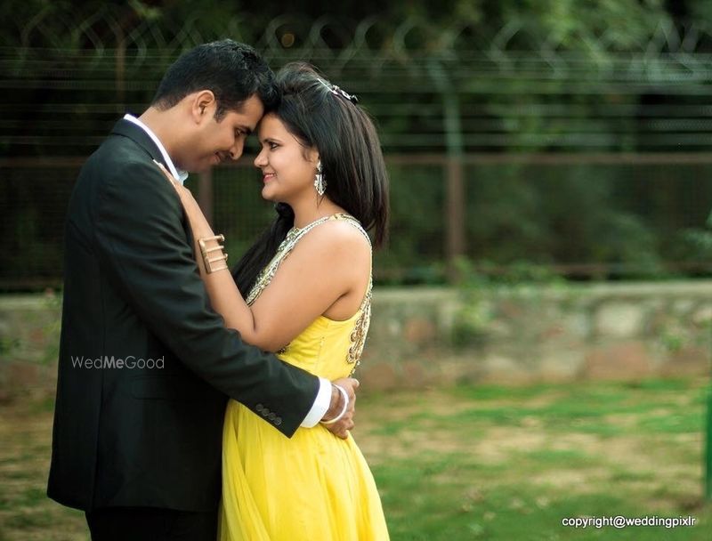 Photo By Malik Studio - Photographers
