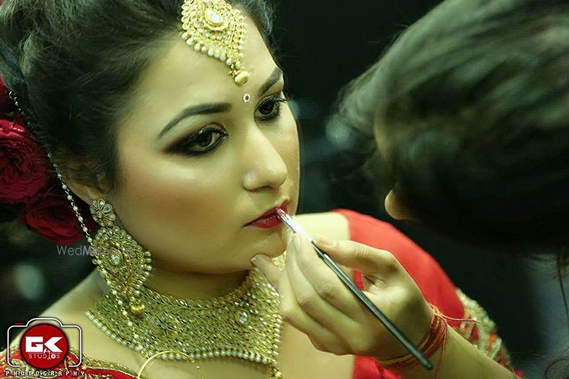 Rashmi Makeovers - Price & Reviews | Delhi NCR Makeup Artist
