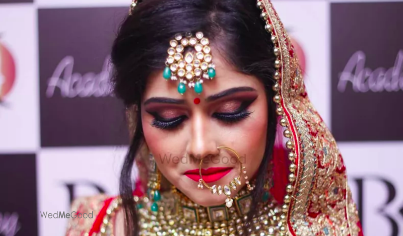 Glossy Lips Salon - Price & Reviews | Lucknow Makeup Artist