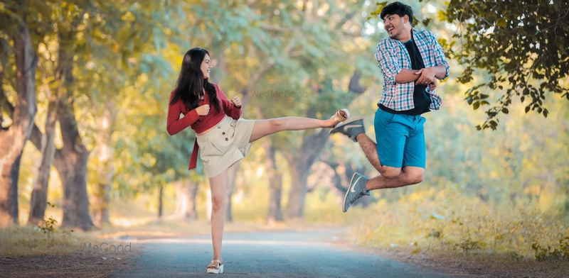 Shyam Studio Surat - Price & Reviews | Surat Pre Wedding Shoot