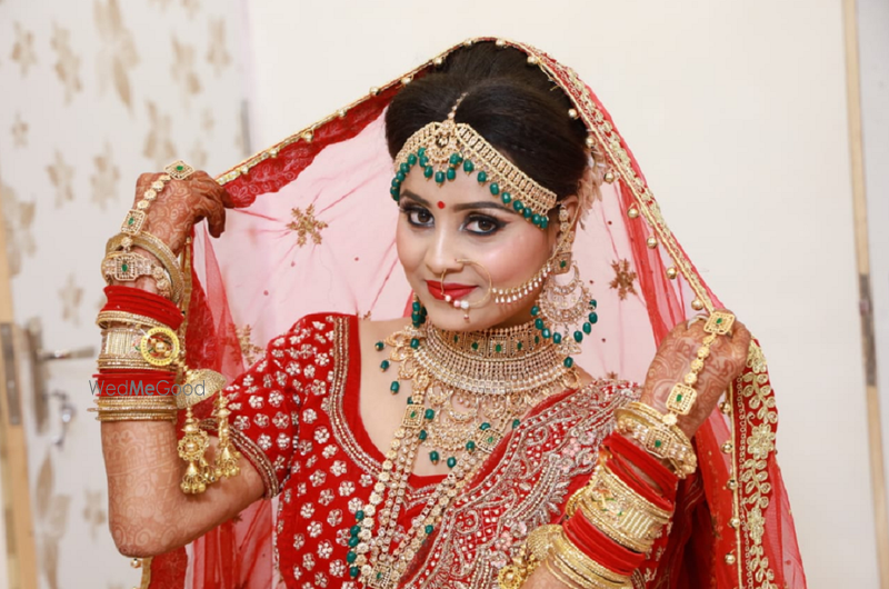 Sandeep Studio - Price & Reviews | Lucknow Photographer