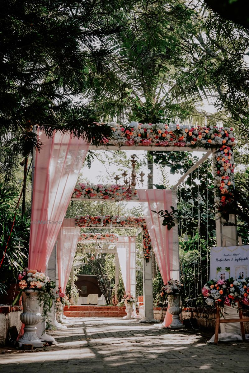 Photo By Le Roma Gardenia - Venues