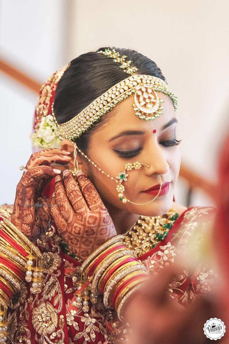 Photo of Wedding day bridal shot