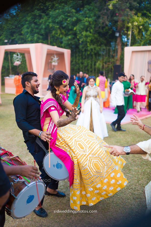 Photo From Mehndi Function - By Sid Wedding Photos