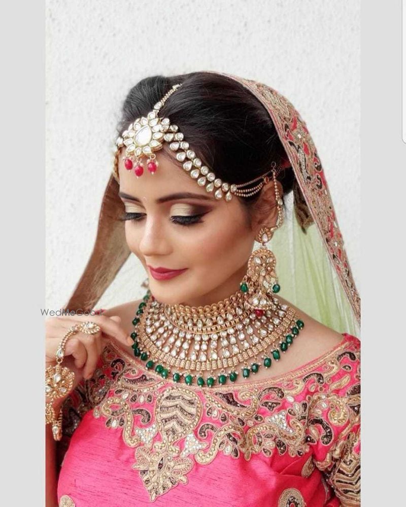 Arora Makeovers - Price & Reviews | Delhi NCR Makeup Artist