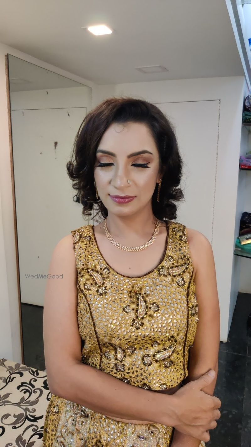 Roshnee Chawla MUA - Price & Reviews | Bangalore Makeup Artist