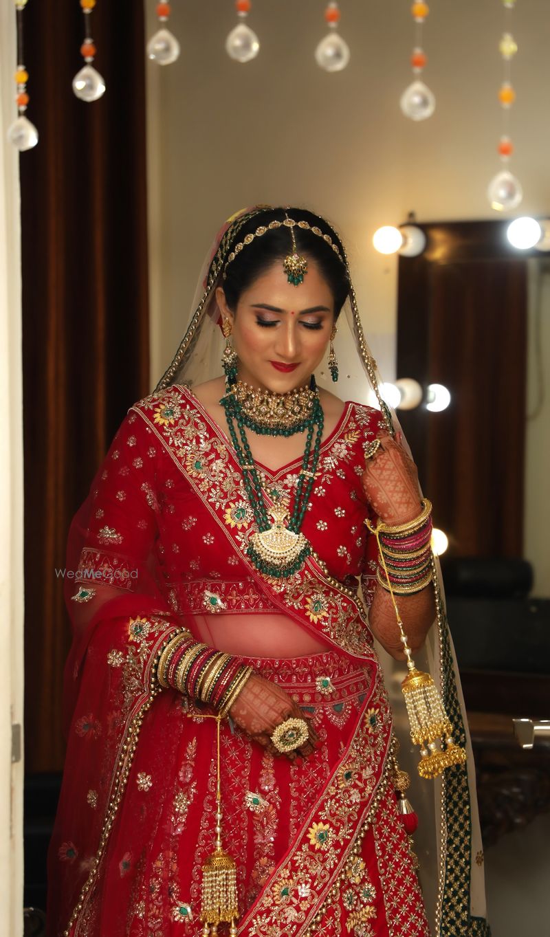 Gunjan Gupta Makeovers - Price & Reviews | Gurgaon Makeup Artist