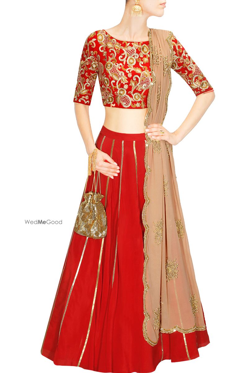 Photo of simple red lehenga